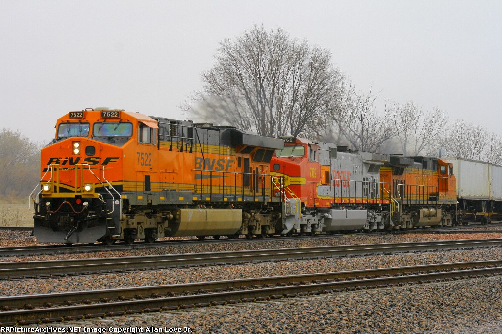 BNSF 7522 WEST